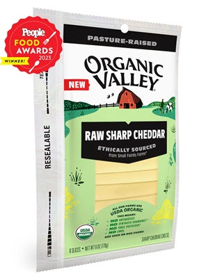 RAW SHARP CHEDDAR SLICES – Daniel Foods Corp